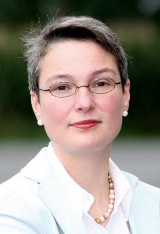 Stephanie Egerland-Rau - The Association of European Vehicle Logistics